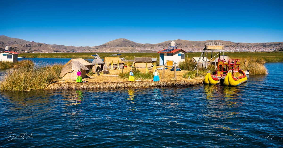 Vanuit Cusco: Titicacameer, Uros en Amantani met de slaapbus | GetYourGuide