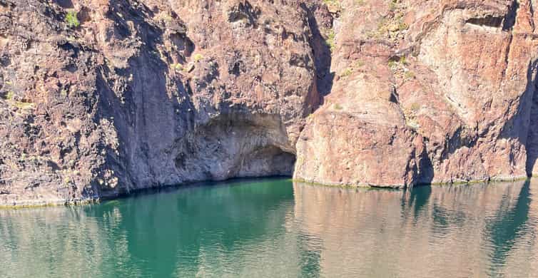 Από την παραλία Willow: Emerald Cave | GetYourGuide