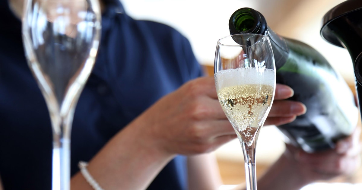 Från Paris: Dagsutflykt till Champagne med 7 provsmakningar och lunch ...