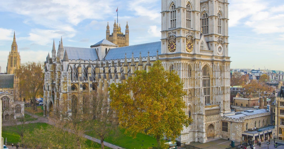 Covent Garden, Trafalgar Square and Westminster Abbey tour | GetYourGuide