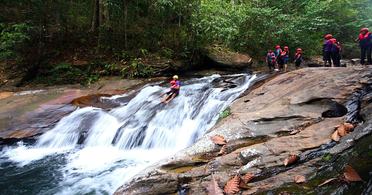 Kitulgala: Kataran Oya Canyoning Abenteuer | GetYourGuide