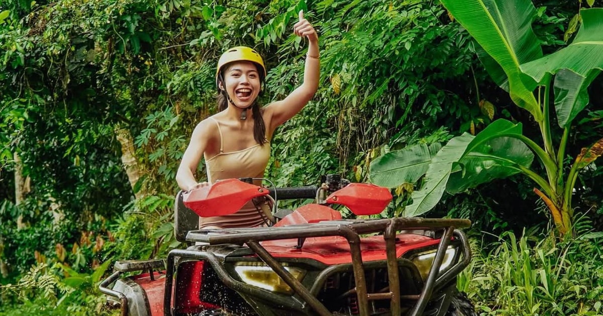 Bali: ATV-Fahrt und Reinigungsritual am Taman Beji-Wasserfall ...
