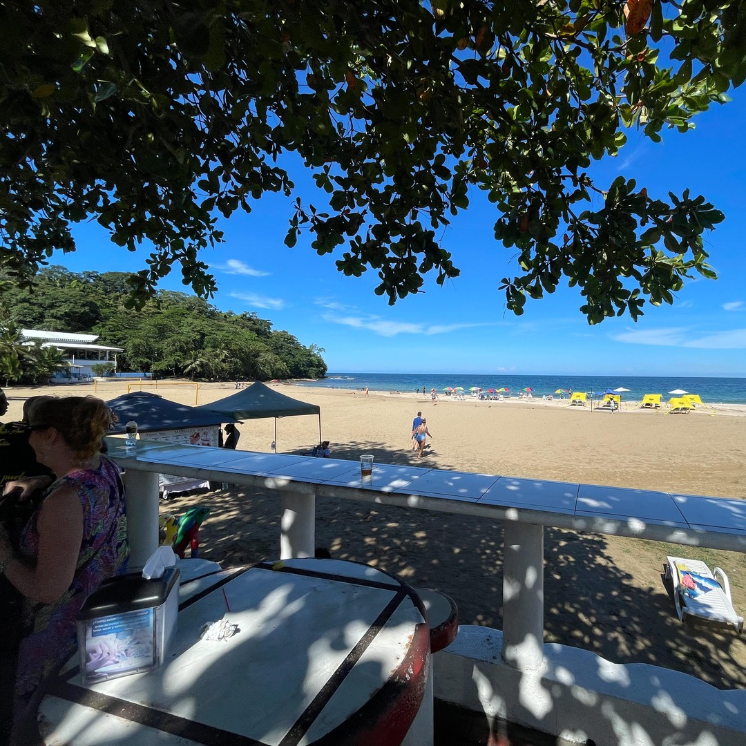 Puerto Limón: Tortuguero, Maratopia, Cahuita, φυτεία μπανάνας, και ...