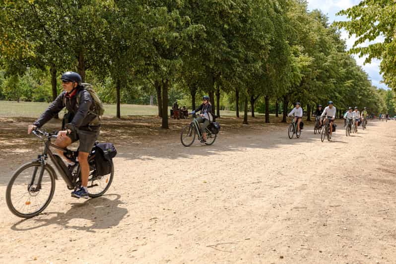 Paris: Versailles Palace & Queen Hamlet E-Bike Tour | GetYourGuide