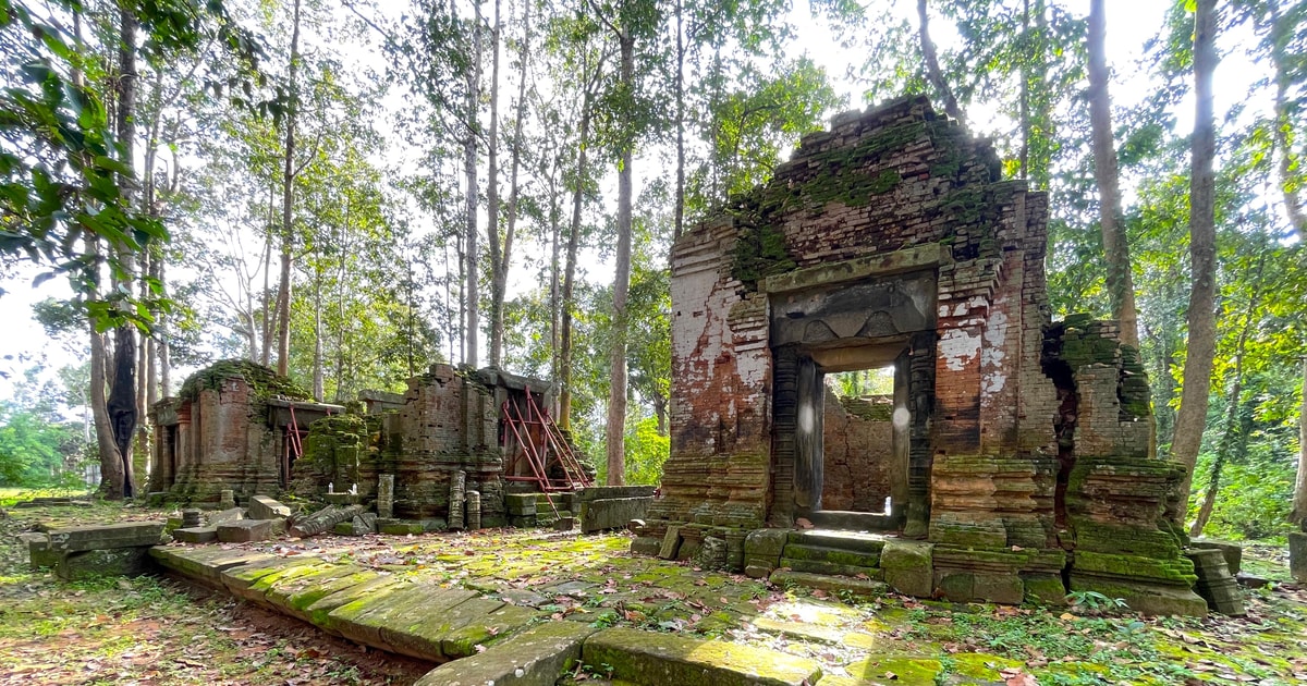 Siem Reap: Templo de Bakong, Grupos Roluos y Campiña | GetYourGuide