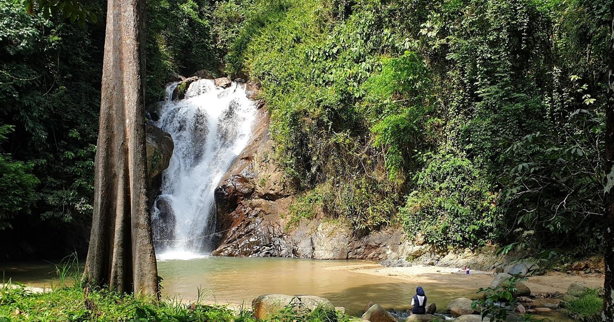 KL - ELEPHANT SANCTUARY - WATERFALLS - KL | GetYourGuide