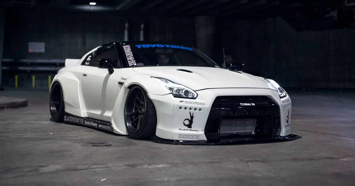 Tokio: 2022 Nissan R35 GTR Daikoku Car Meet Tour Package | GetYourGuide