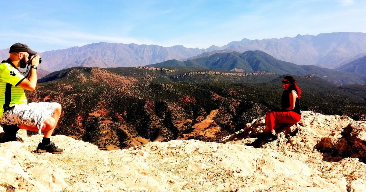 Marrakech: Excursie privată de o zi în munții Atlas și satul Berber ...