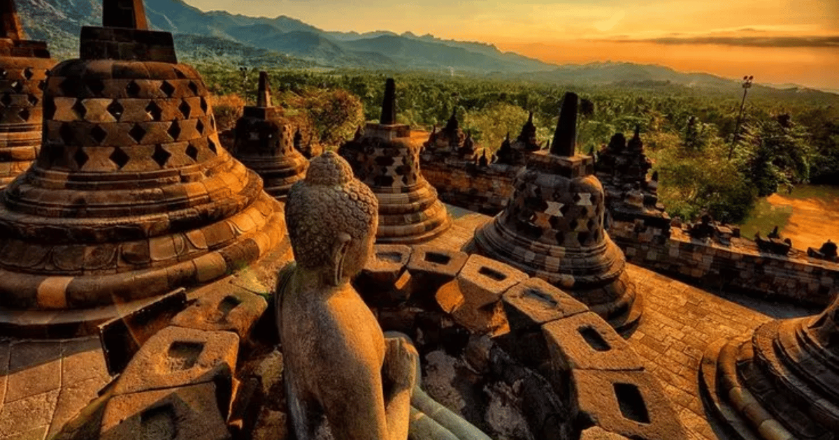 Yogyakarta: Borobudur ClimbUp &Prambanan Tour & Entry Ticket | GetYourGuide