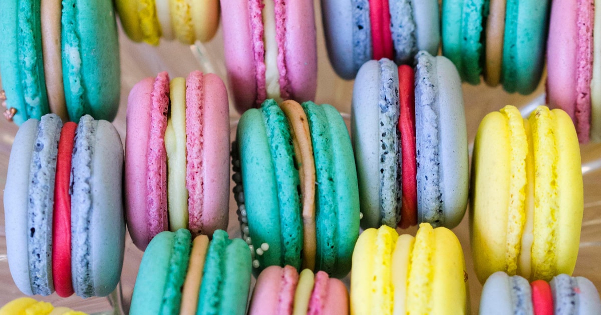 Bath: Make and bake a batch of French macarons | GetYourGuide