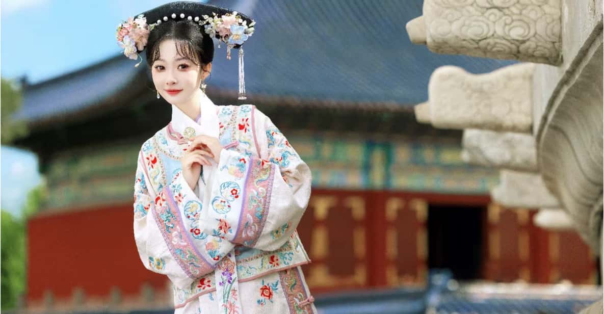 Peking: Půjčovna kostýmů z období dynastie Qing se stylizací | GetYourGuide