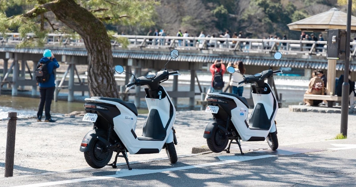 Kyoto: EV Scooter Tour with Lunch and Armor Experience | GetYourGuide