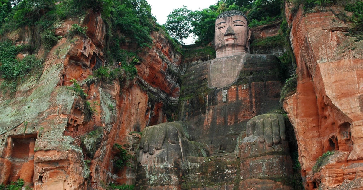 Leshan Giant Buddha & Huanglongxi/Buddha Temple Day Trip | GetYourGuide