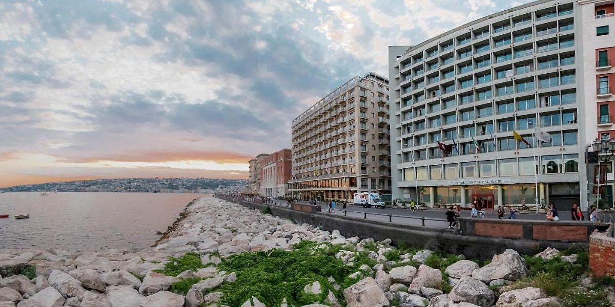 Transferência Privada de Napoli para Roma | GetYourGuide