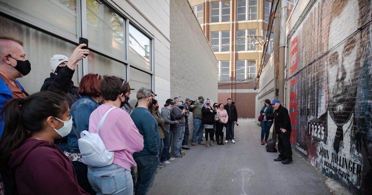 Chicago: Ghost Bus Tour of Haunted Locations | GetYourGuide