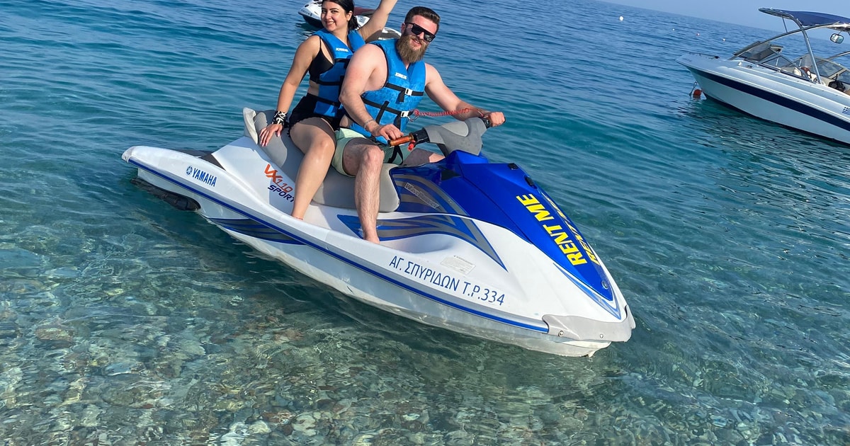 Playa de Traganou: Alquiler de motos acuáticas Yamaha WaveRunner | GetYourGuide