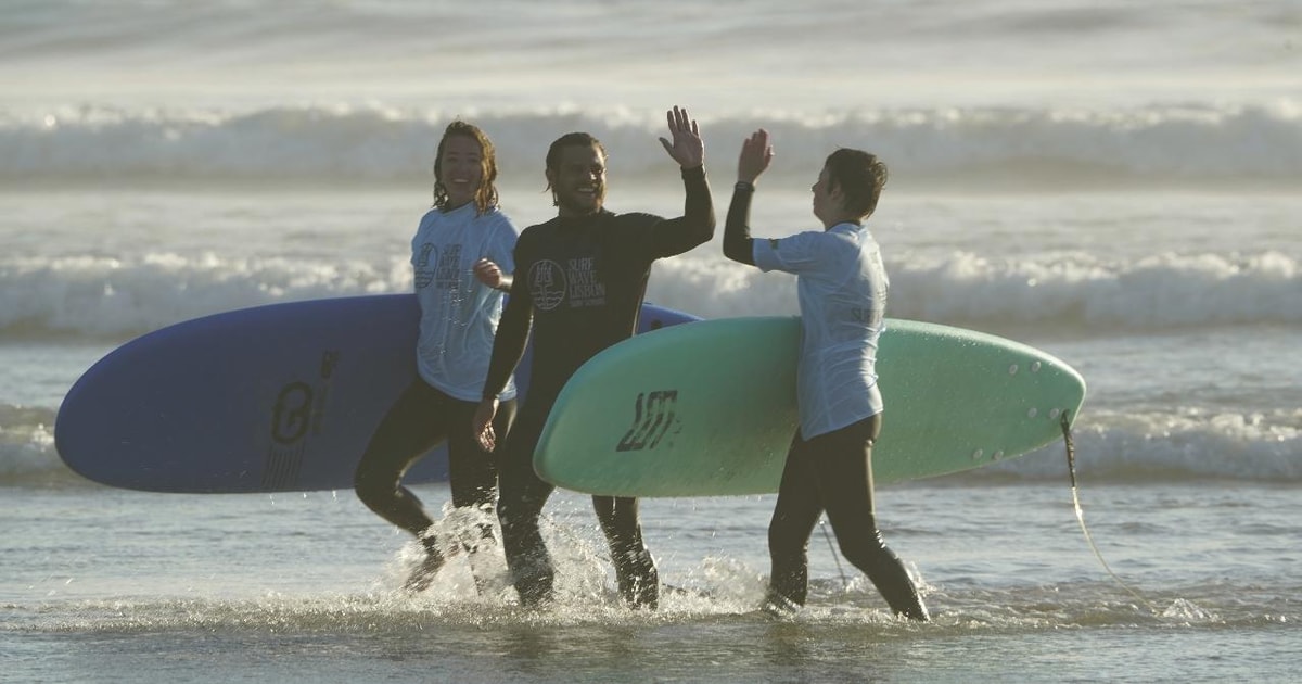 Surfing experience with trasnfer from lisbon | GetYourGuide