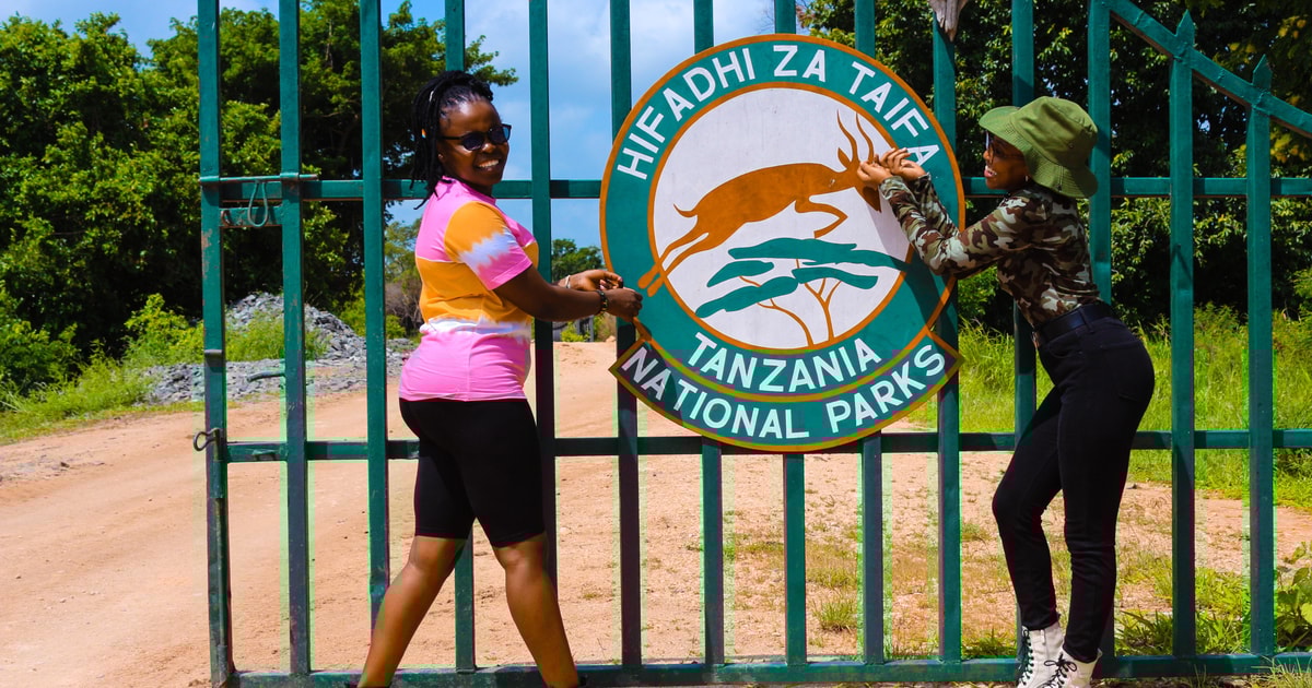 Visita inolvidable al Parque Nacional de Saadani | GetYourGuide