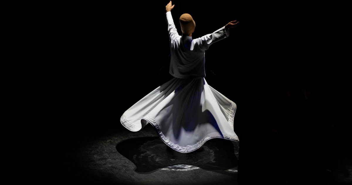 Sema dei Mevlevi e spettacolo dei dervisci rotanti a Istanbul ...