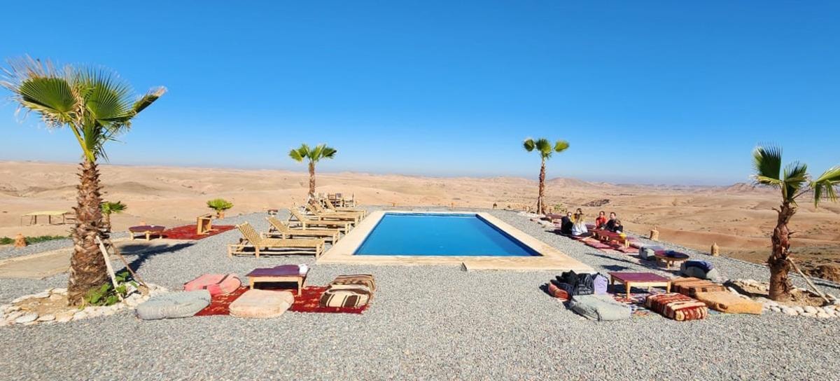 Z Marrákeše: Agafay Desert Camp Pool, prohlídka čtyřkolky a oběd ...