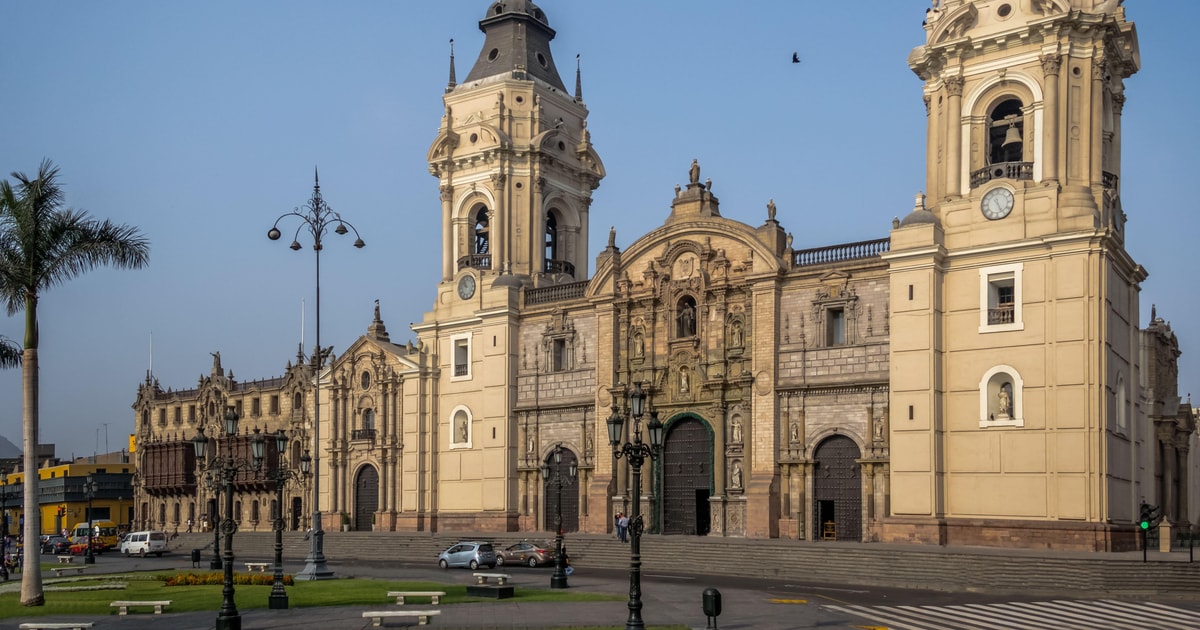 Lima: Guided tour of the city with meeting point | GetYourGuide