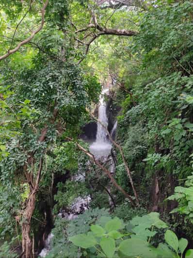 Οι καταρράκτες Tamanique και το πάρκο Walter Thilo Deininger ...
