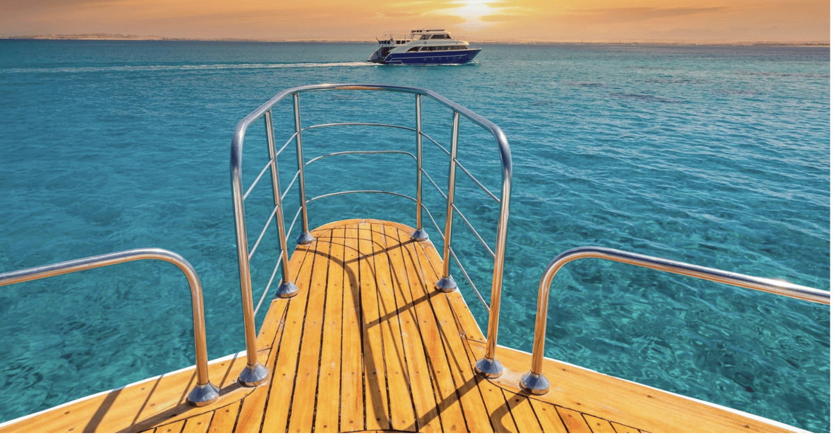 Hurghada: 3-timers yacht- og snorkeltur ved solnedgang | GetYourGuide