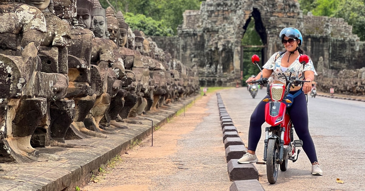 Siem Reap: Angkor Wat Sunrise E-bike Small Group Tour | GetYourGuide