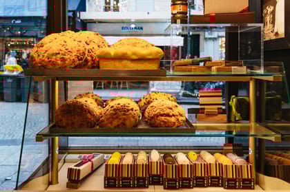 Paris: Gourmet Food Tour with Over 10 Tastings and Wine | GetYourGuide