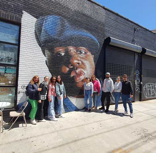 NYC: Bronx, Queens, and Brooklyn Guided Tour by Coach | GetYourGuide