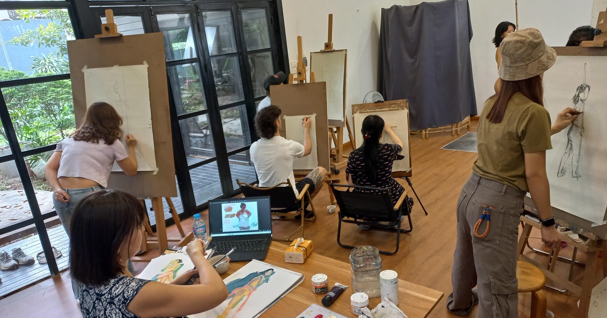 Hanoi: Life Model Drawing Workshop | GetYourGuide
