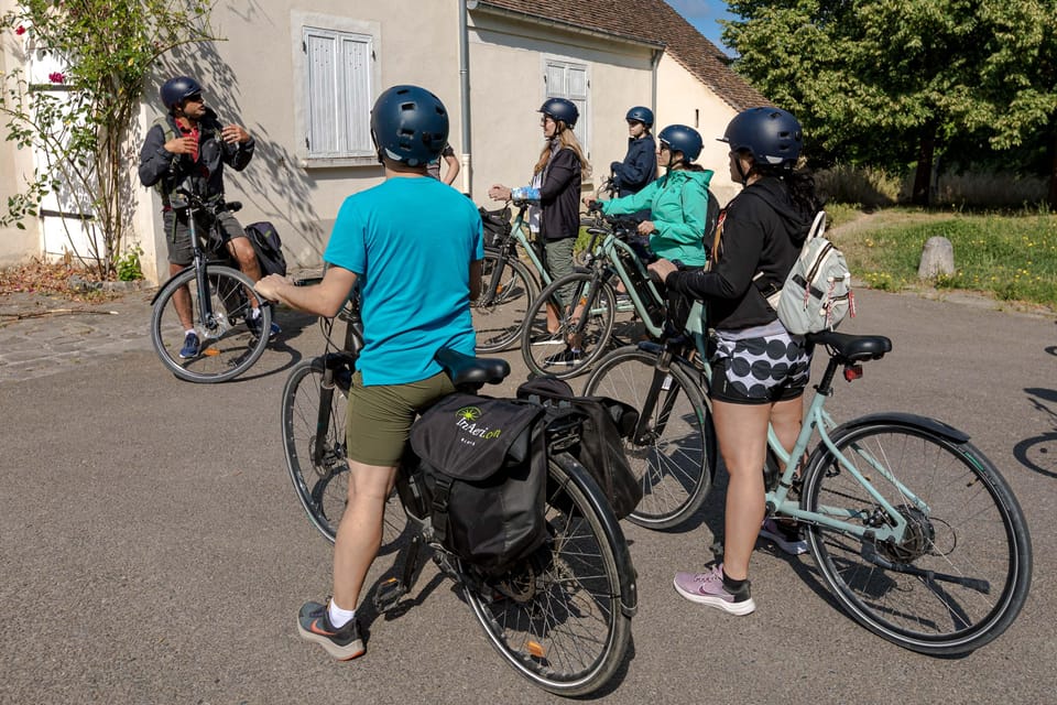 Paris: Versailles Palace & Queen Hamlet E-Bike Tour | GetYourGuide