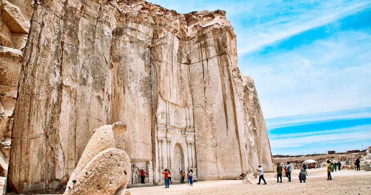 Exploring Arequipa: Sillar Route & Culebrillas Petroglyphs | GetYourGuide
