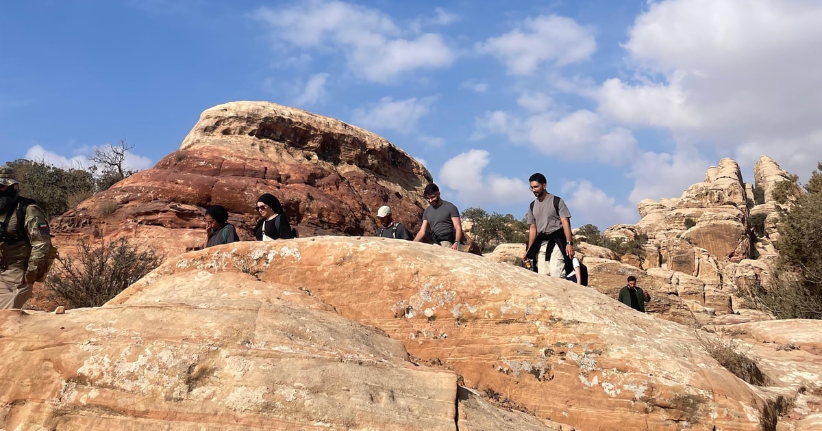 Hiking Shaq Al-Reesh with Local Guide & lunch. | GetYourGuide