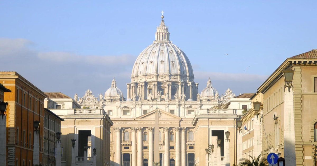 Tour guidato a piedi: Basilica di San Pietro e Cupola | GetYourGuide
