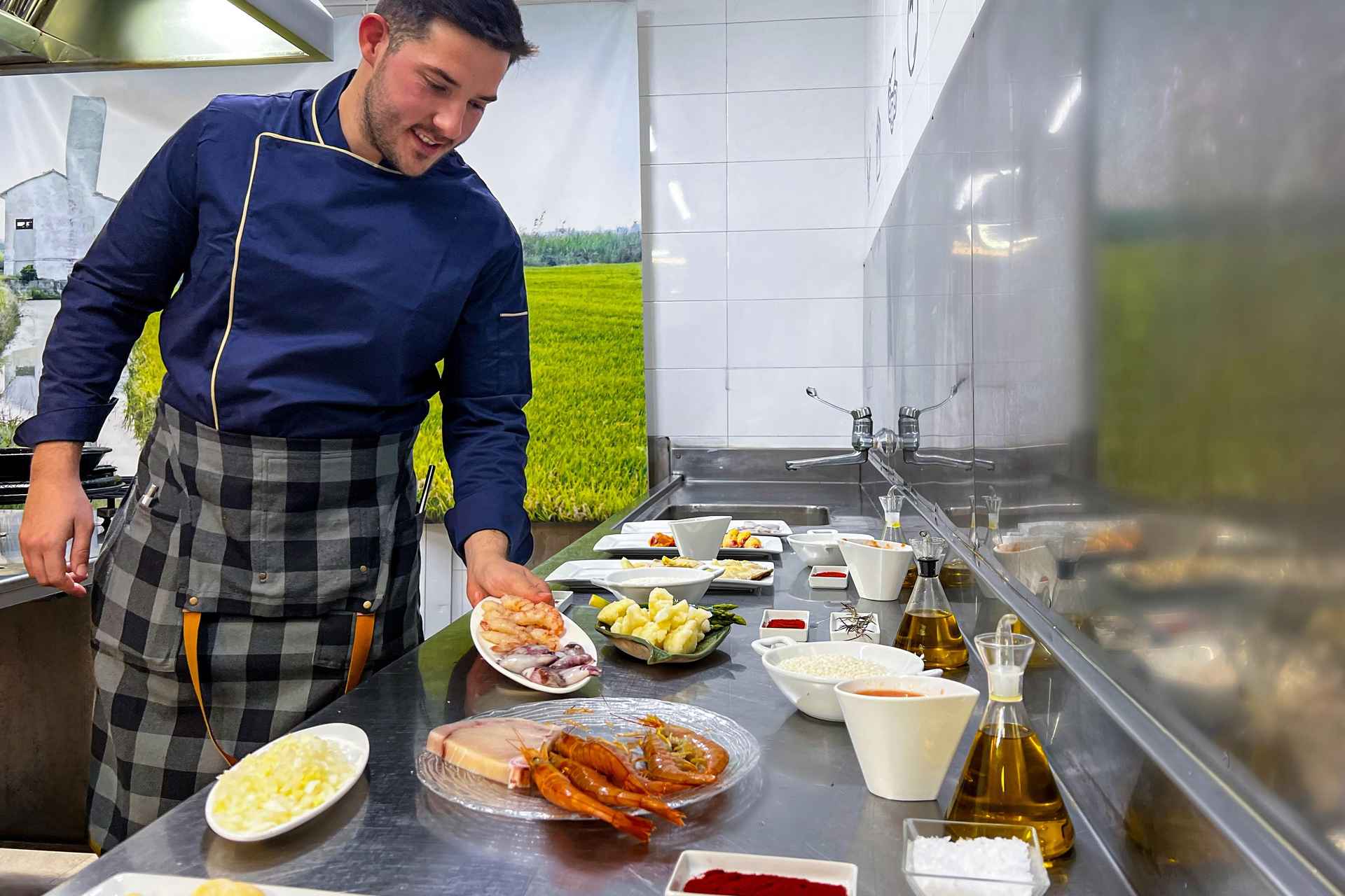 Valencia: Paella Cooking Class with Central Market Tour | Guide to Europe