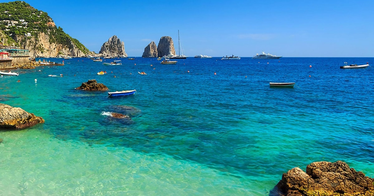Von Neapel nach Capri: Eine historische Reise durch Italien | GetYourGuide