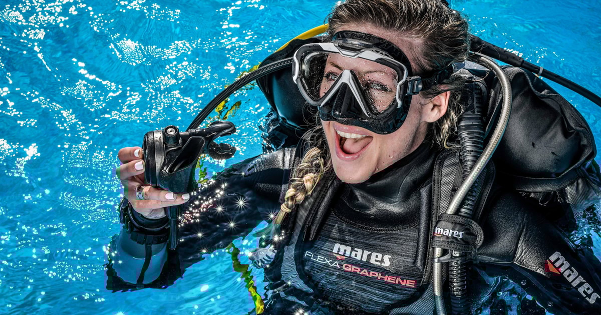 Menorca: Try scuba diving in Cala'n Bosch | GetYourGuide