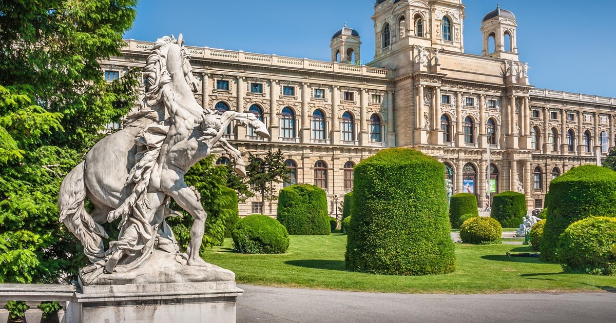 Wiedeń: Wycieczka z przewodnikiem po najważniejszych atrakcjach centrum ...