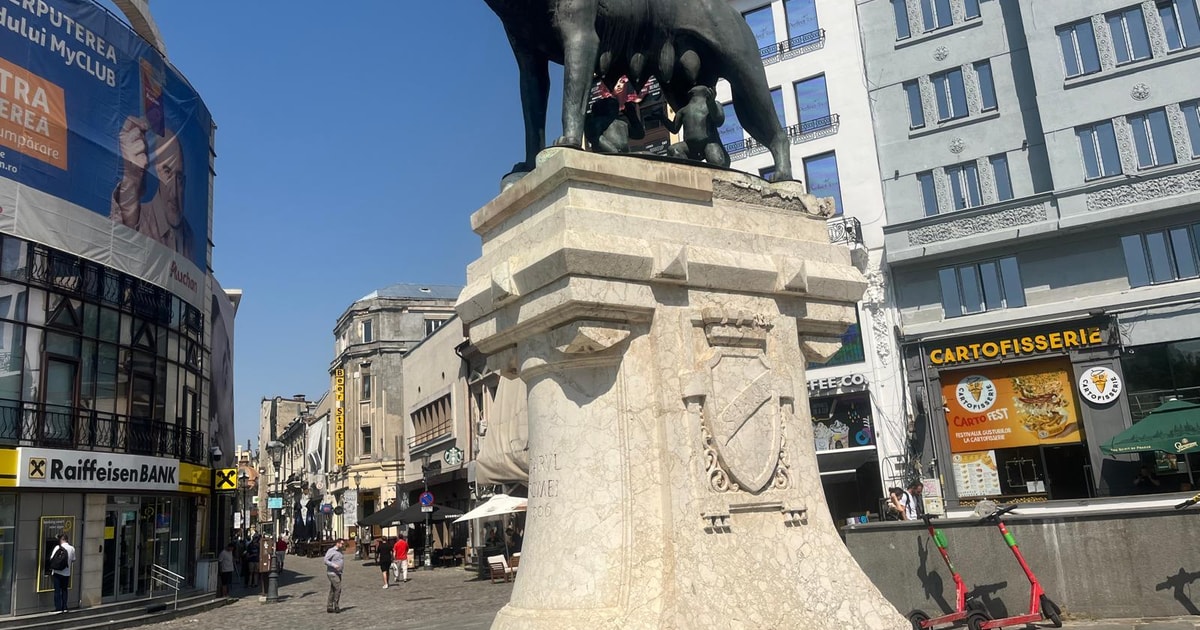 Bukarest: Spaziergang mit italienischem Führer für kleine Gruppen ...