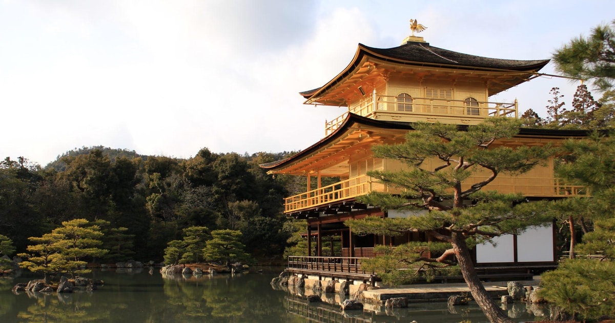 Kyoto : Kinaku-ji (le Pavillon d'or), Ryōan-ji et faune | GetYourGuide