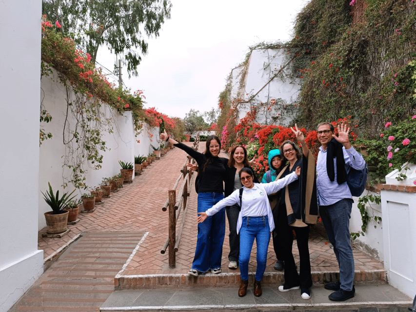 Lima: Ticket de entrada al Museo Larco y visita guiada con recogida ...