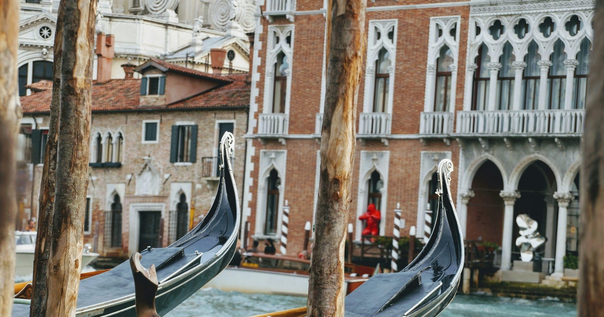 Venice: Private Walking Tour with Gondola Ride | GetYourGuide