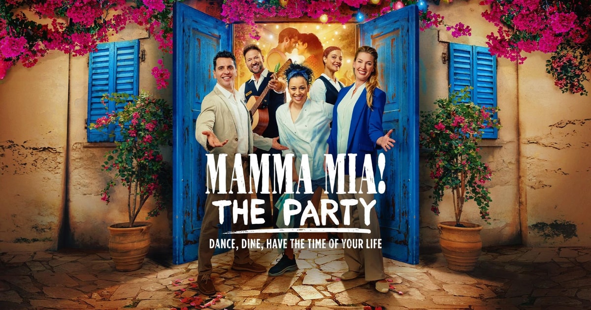 London: Mamma Mia! The Party Dinner Show-Ticket | GetYourGuide