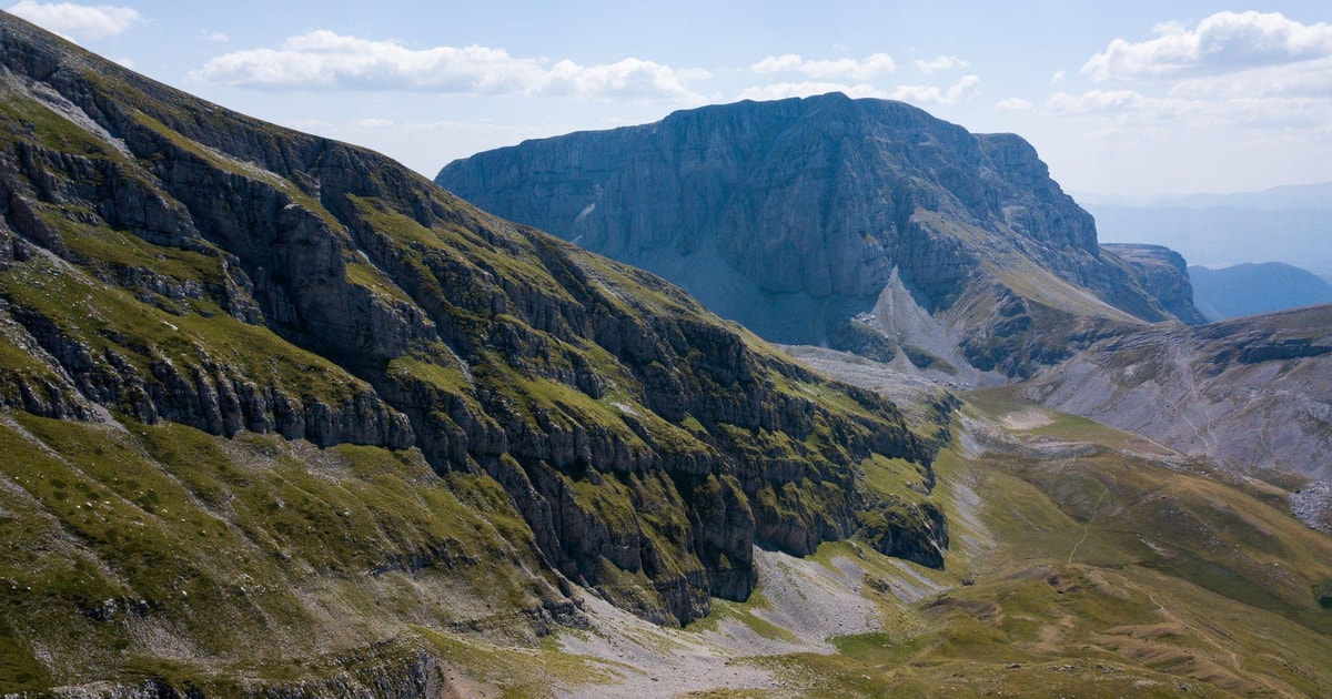 Mount Tymfi: 2-day hiking trip to Drakolimni | GetYourGuide