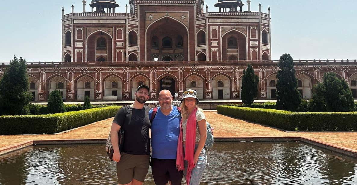 Delhi: Oud & Nieuw Delhi Hele of halve dag tour met stadsrondleiding ...