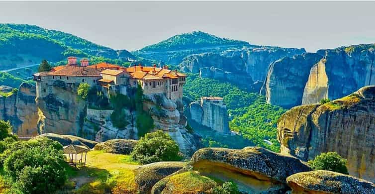 Meteora kloostrid: Meteora: Terve päevane ekskursioon Ateenast ...