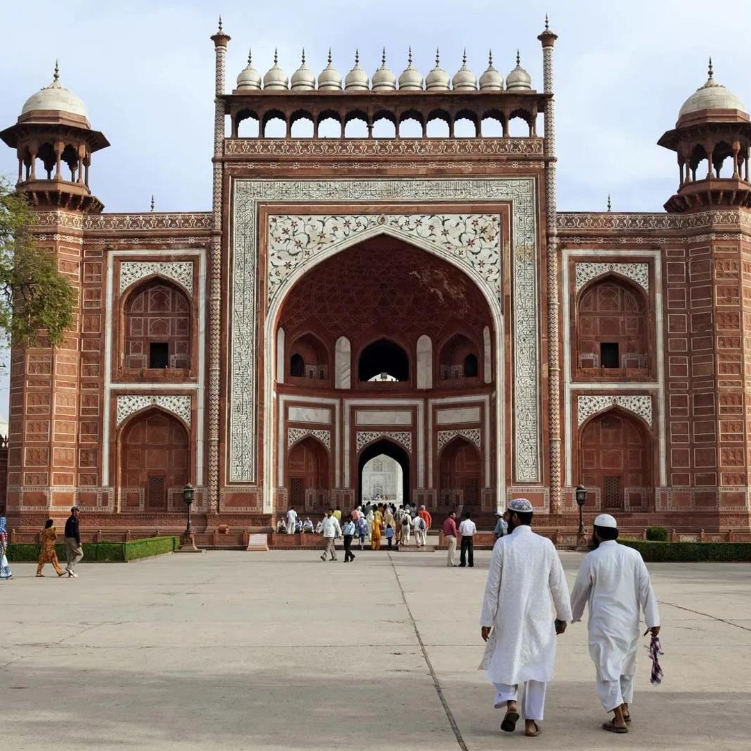 Agra: tour guidato del Taj Mahal con auto e ingresso prioritario ...