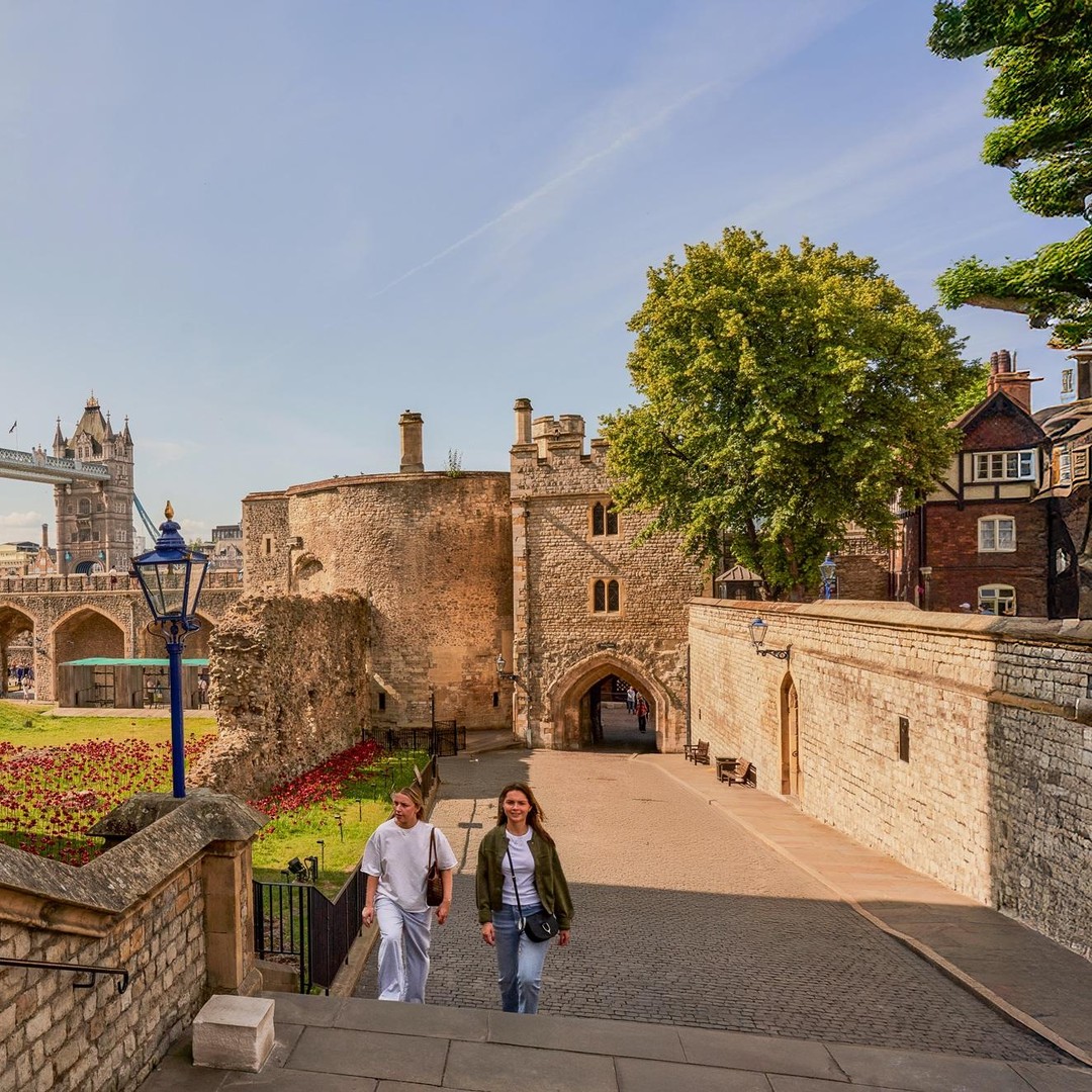 London: Tower of London Guided Tour with Boat Ride | GetYourGuide