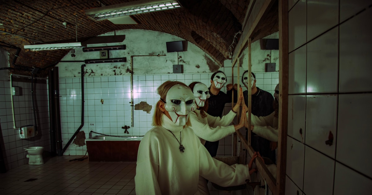 The Real Saw | Escape Room by PÁNiQ SZOBA | GetYourGuide